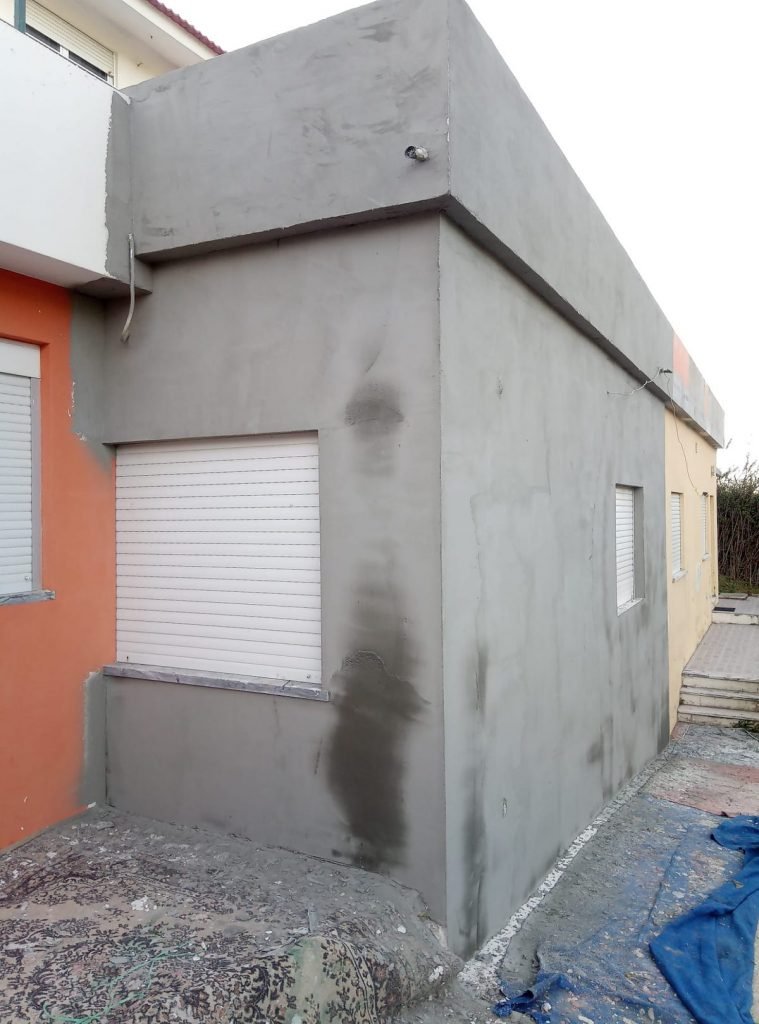 Aplicação de capoto em casa na Lourinhã